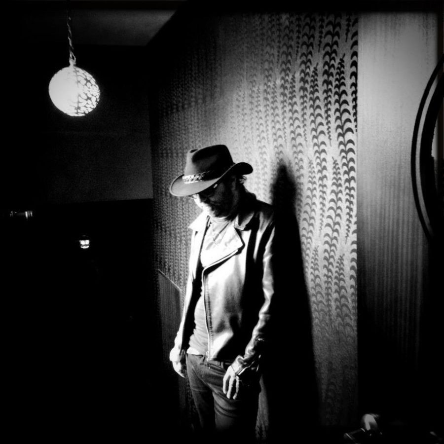 Daniel Lanois - Flesh and Machine (ALBUM REVIEW) - Glide Magazine