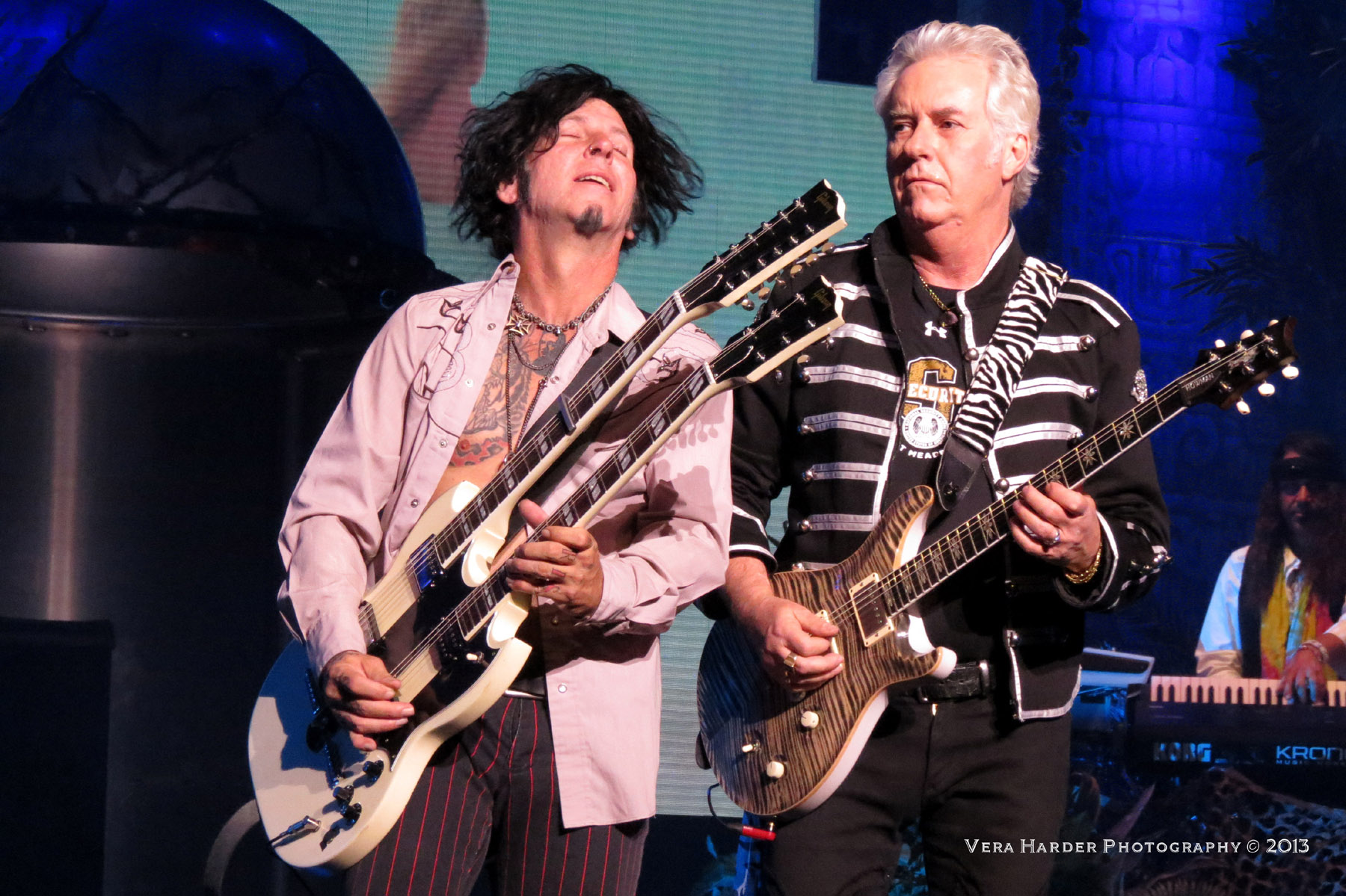 Tracii Guns Talks Guitars, Rock Stars and Creating New Music (INTERVIEW ...