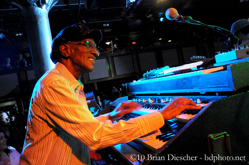 Keyboard Legend/Innovator Bernie Worrell Passes Away At 72 - Glide Magazine
