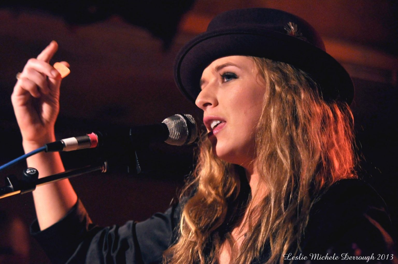 ZZ Ward Steps It Up A Notch With 'The Storm' (INTERVIEW) - Glide Magazine