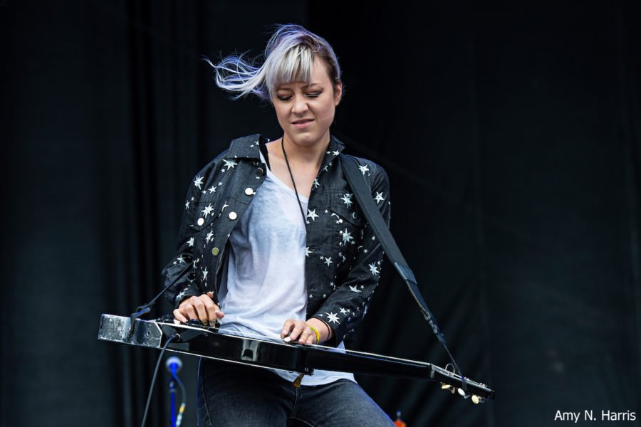 Larkin Poe Earns Nickname A Conversation With Sisters Rebecca and Megan ...