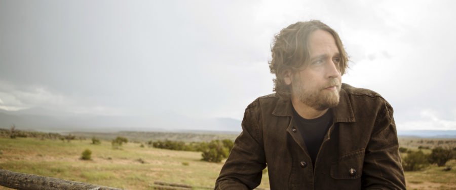 Hayes Carll Reimagines His Own Songs With Darrell Scott, Ray Wylie ...