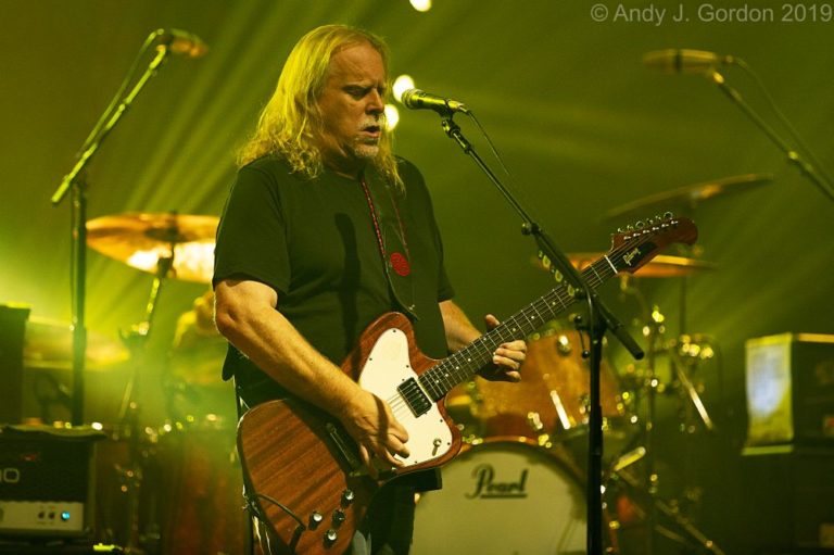 Warren Haynes Talks Fourth Solo Album 'Million Voices Whisper' & His ...