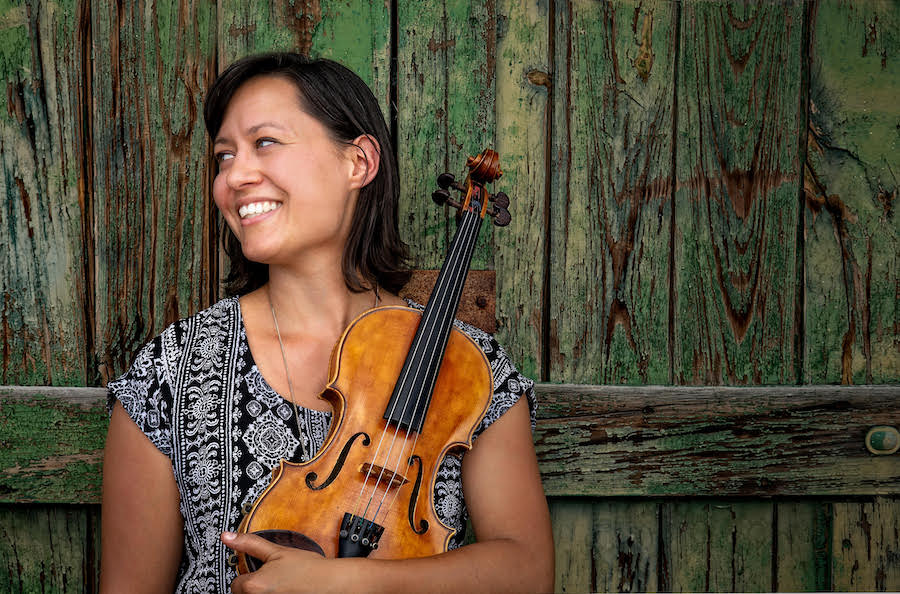 SONG PREMIERE: Natalie Padilla Offers Excitable Old-Timey Fiddle Tune ...