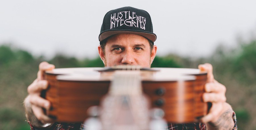 West Coast Reggae Artist Jah Sun Urges Peace and Love on 'Magic and ...