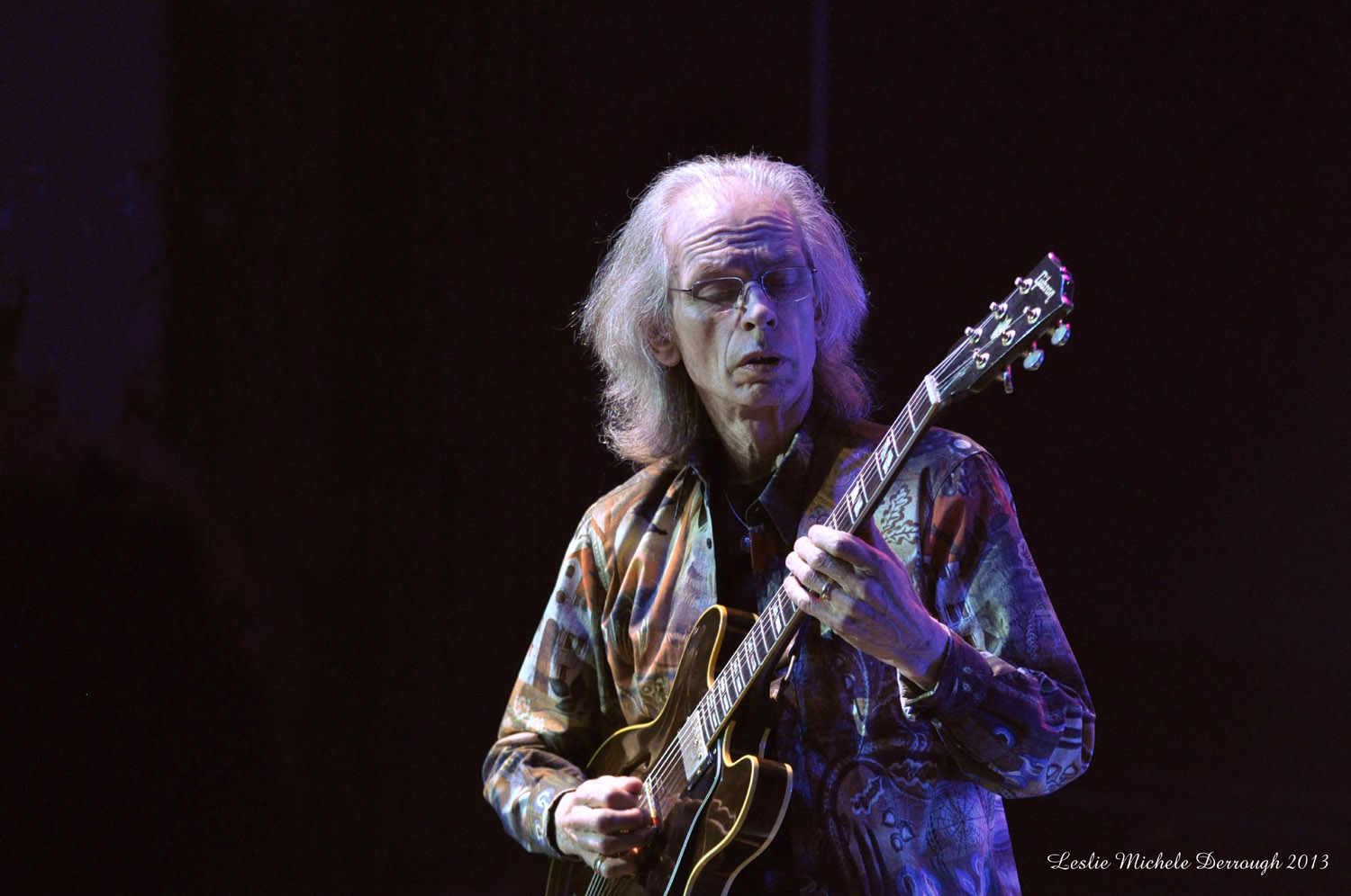 Steve Howe of Yes Talks A Lifetime of Guitar Accomplishments & New LP ...