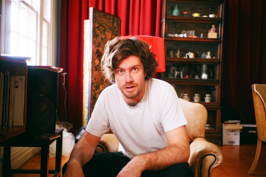 VIDEO PREMIERE: Elroy Sets the Mood with Sultry, Guitar-driven Indie ...