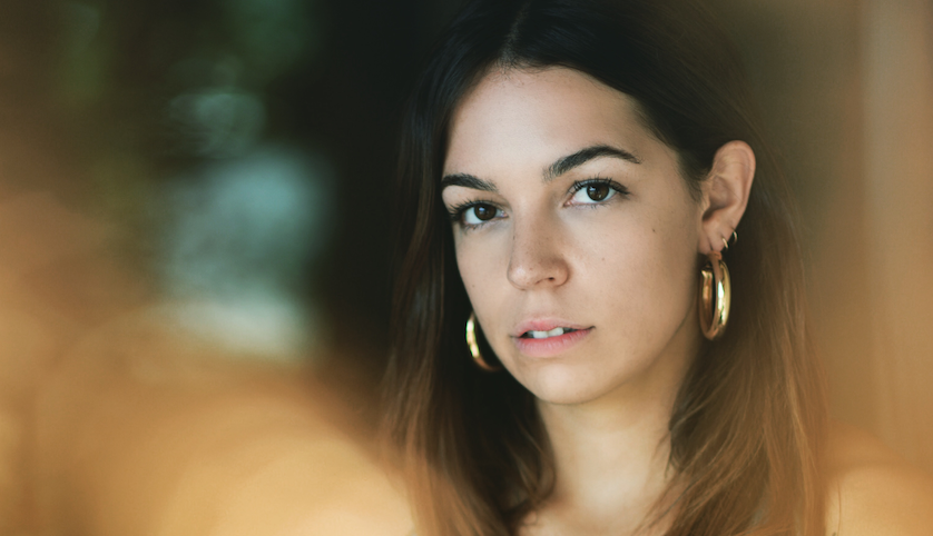 SONG PREMIERE: Claudia Combs Carty Keeps It Raw and Real with Piano ...