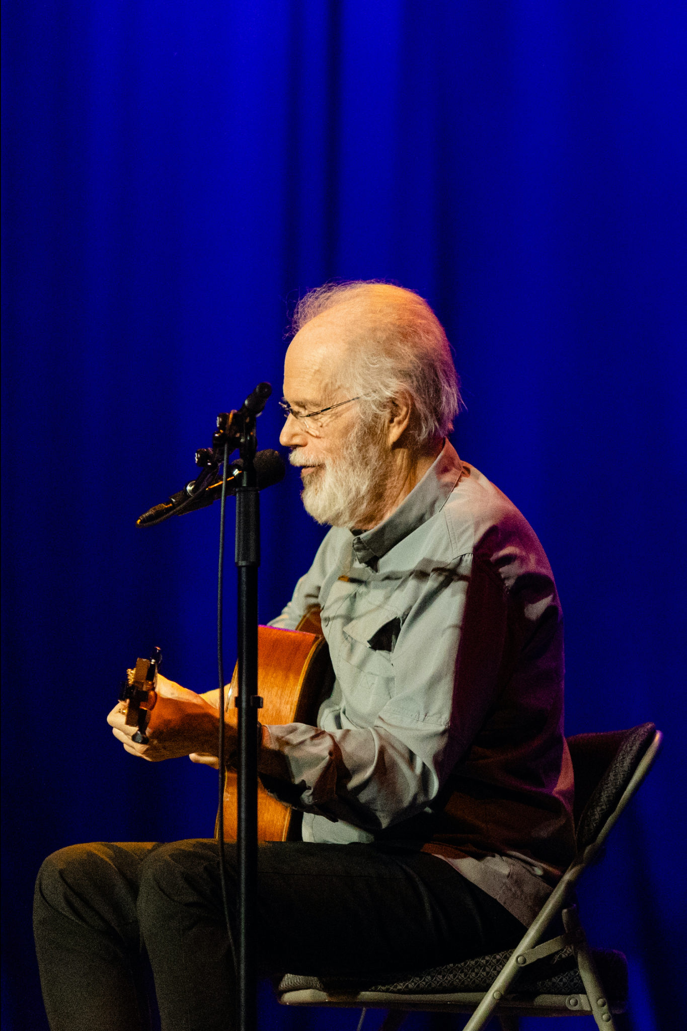 Mike Gordon and Leo Kottke Bring Acoustic Performance to Beverly, MA ...