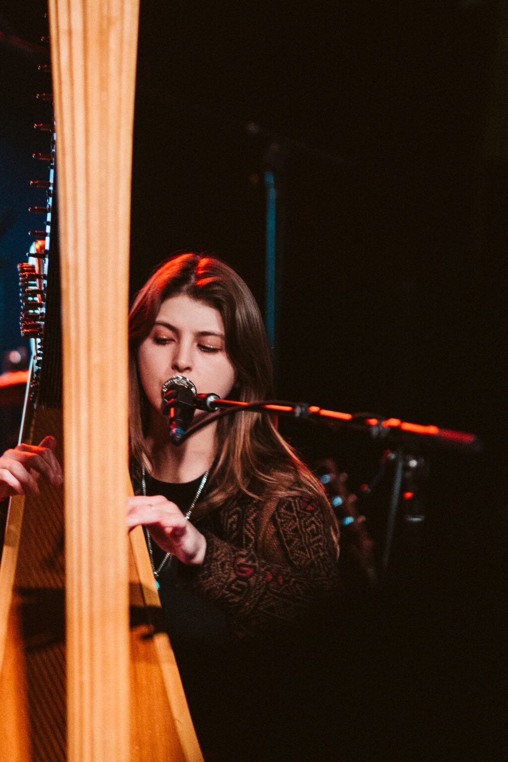 Mikaela Davis and The Southern Star Bring Harp-driven Vibes to Port ...