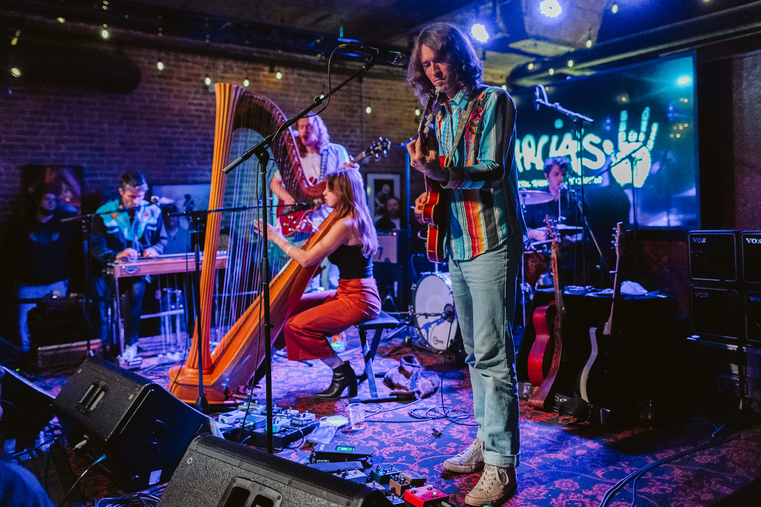 Mikaela Davis and The Southern Star Bring Harp-driven Vibes to Port ...