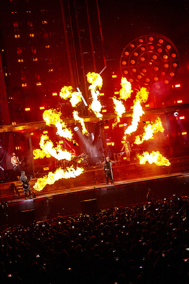 Rammstein Kicks Off U.S. Tour In Minneapolis With A Bang (PHOTOS ...