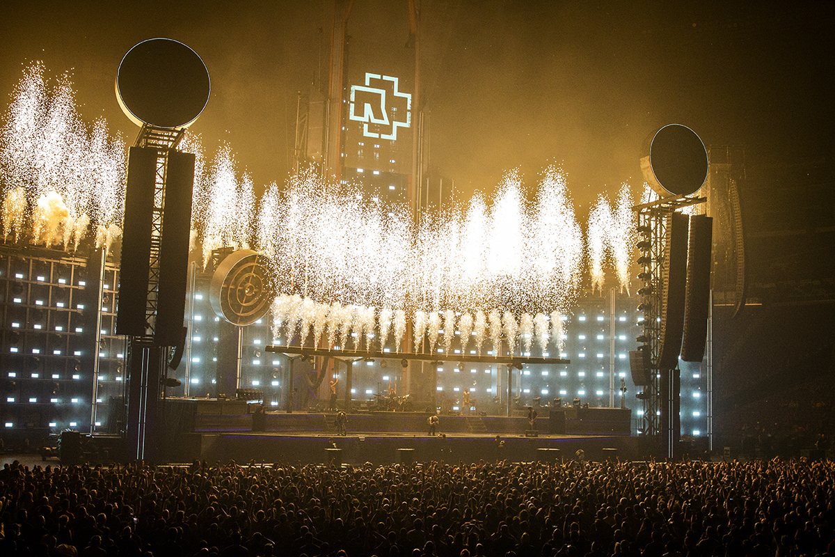 Rammstein Kicks Off U.S. Tour In Minneapolis With A Bang (PHOTOS ...