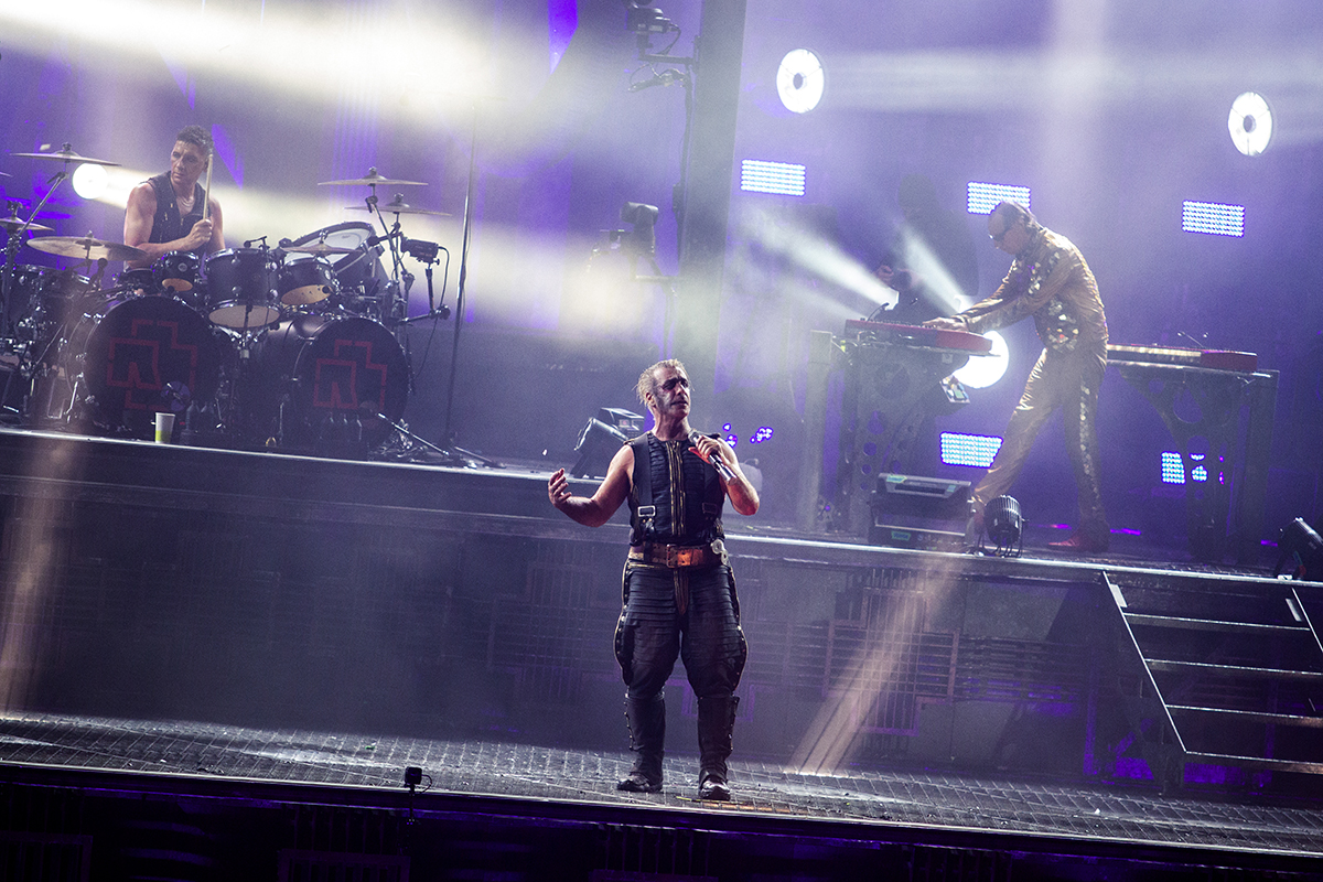 Rammstein Kicks Off U.S. Tour In Minneapolis With A Bang (PHOTOS ...