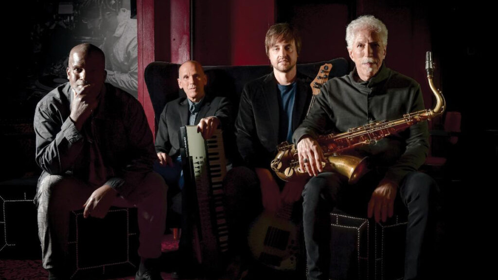 The Yellowjackets Enter Fifth Decade With Uplifting 'Parallel Motion ...
