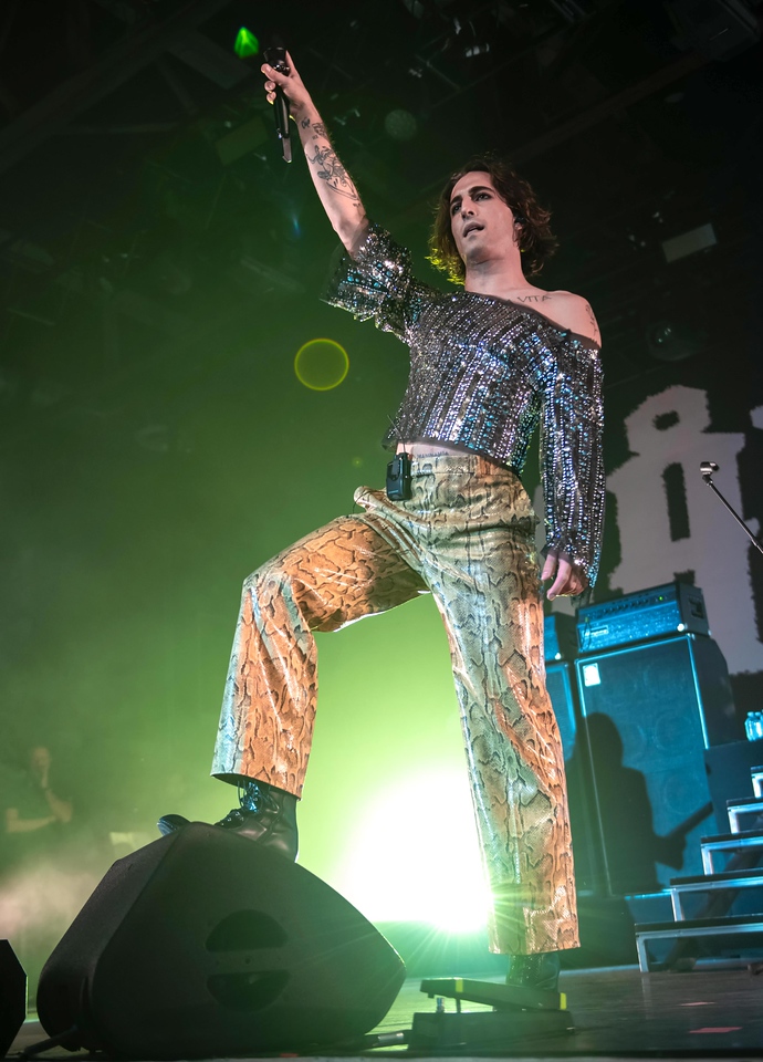 Måneskin Glam Up Philadelphia's Fillmore With Expressive Chop-Filled ...