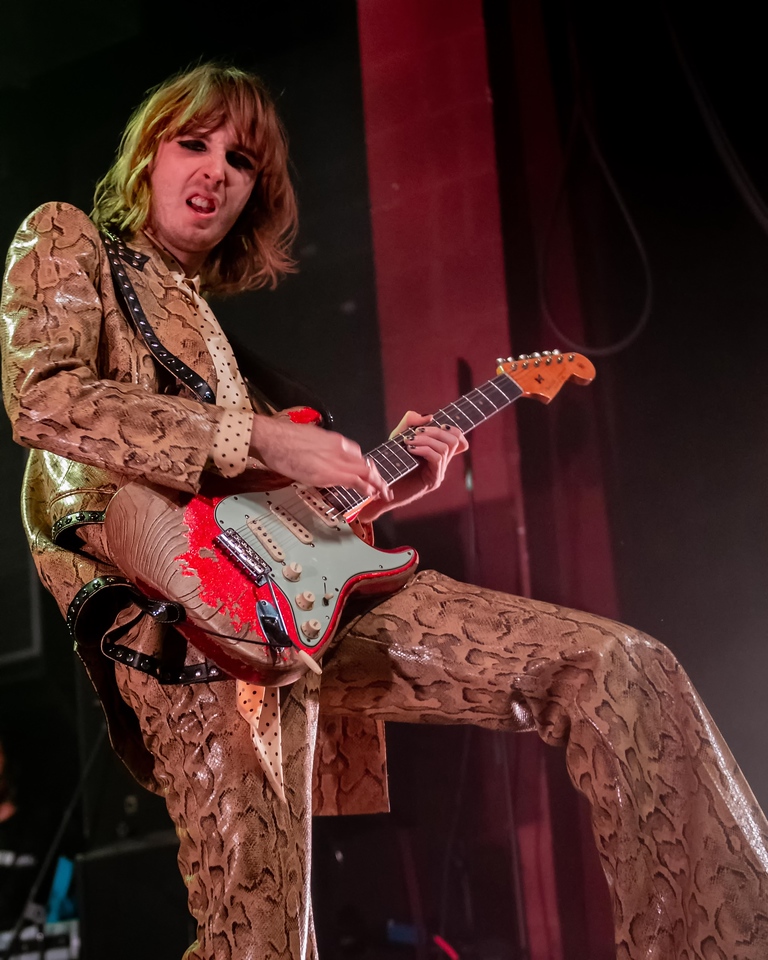Måneskin Glam Up Philadelphia's Fillmore With Expressive Chop-Filled ...