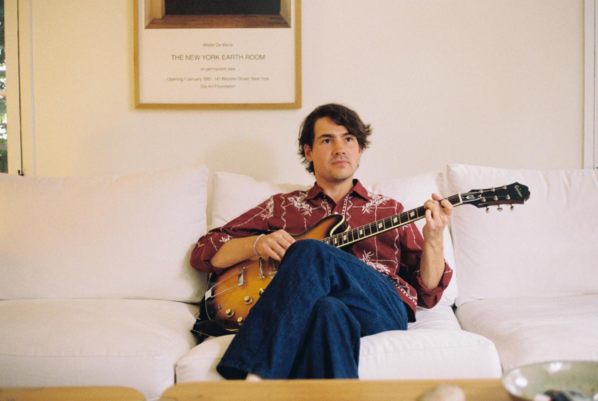 Harper Simon Delves Into His Own Musical Odyssey (INTERVIEW) - Glide ...