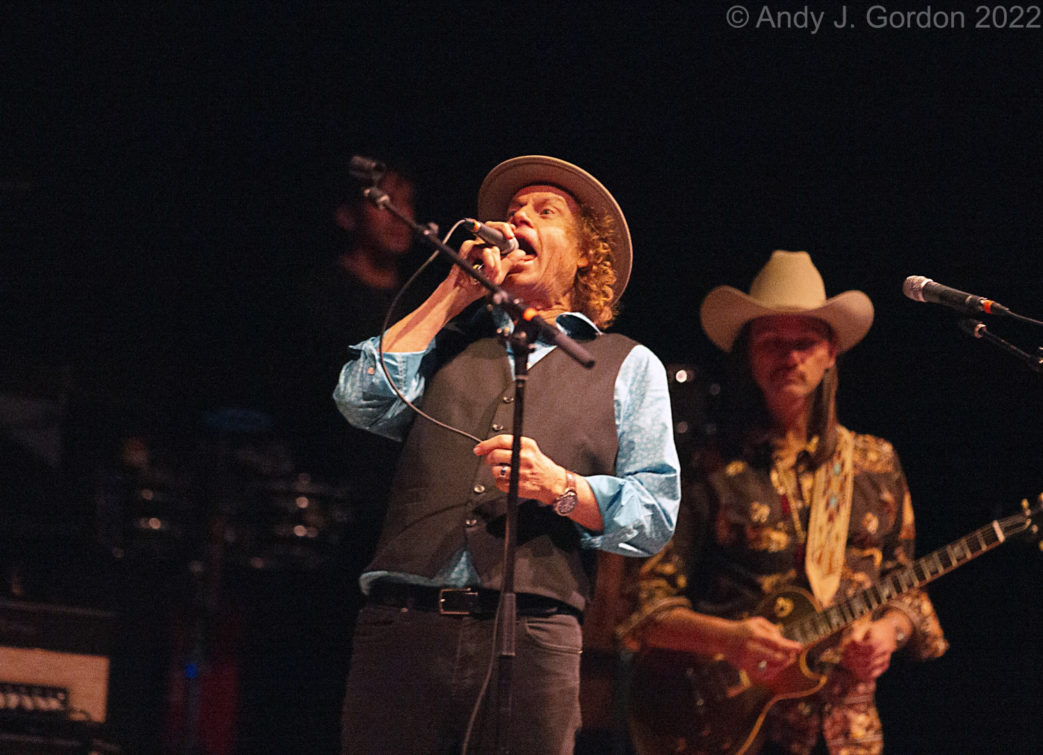 The Allman Family Revival Kicks Up Soaring Solos & Bluesy Nuggets at ...