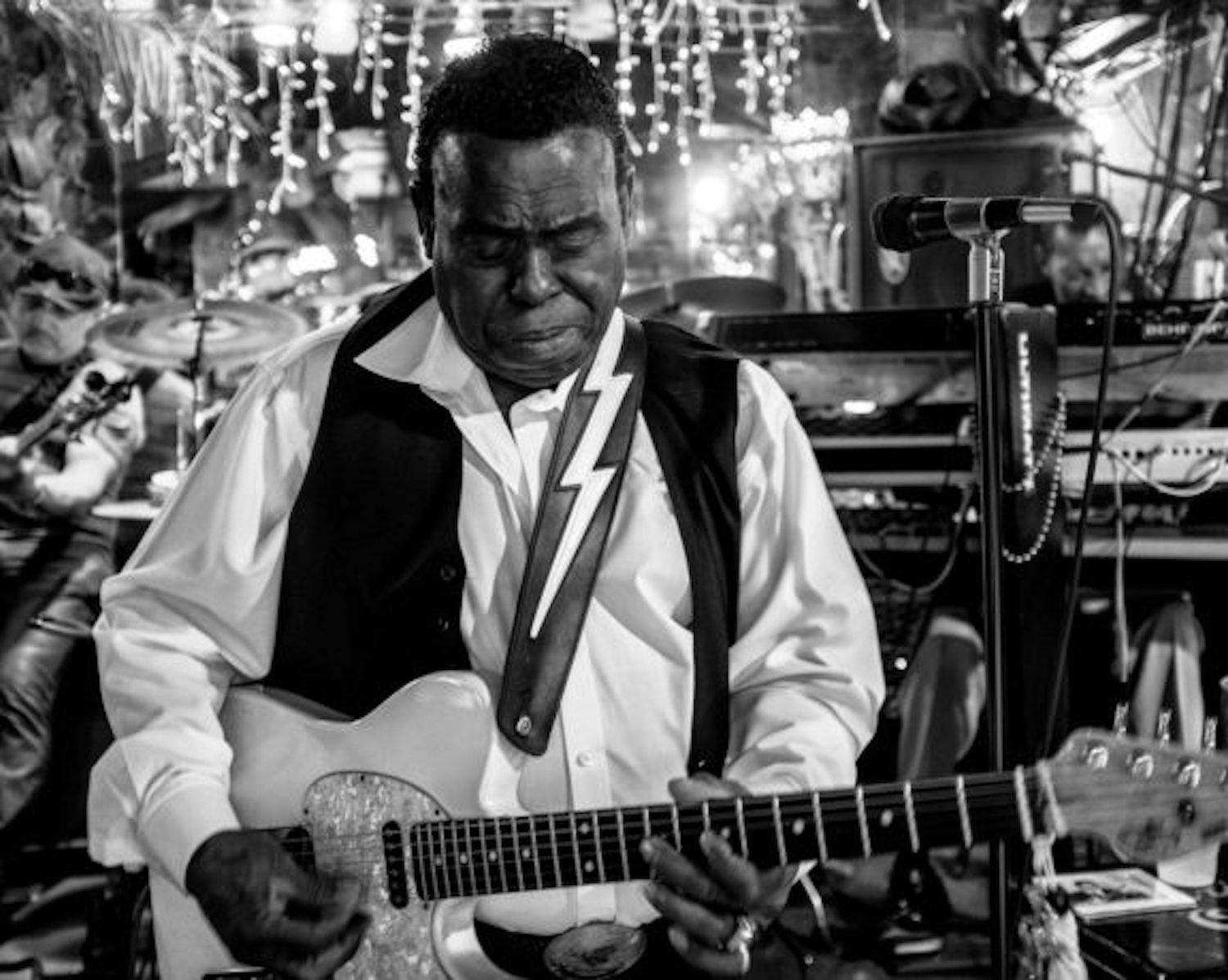 New Orleans Legend Ernie Vincent Gets Loose On Covers Originals On New Orleans Legend Ernie Vincent Gets Loose On Covers Originals On