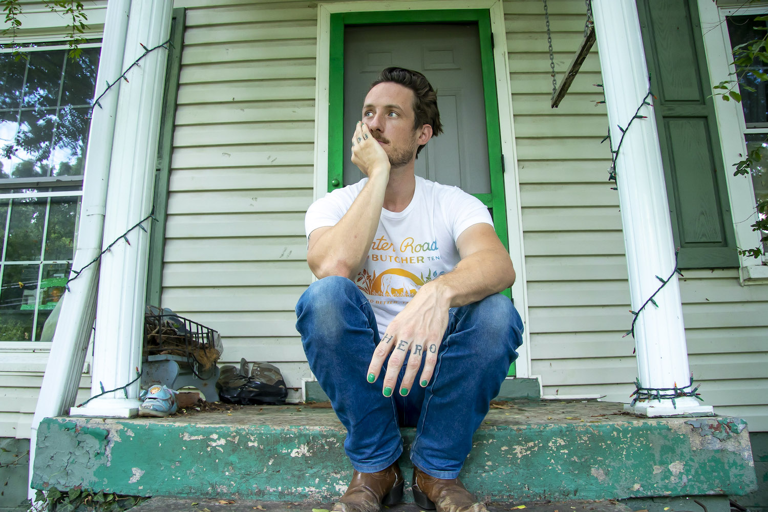 VIDEO PREMIERE: Ben de la Cour Performs Stark Gothic Americana Tune ...