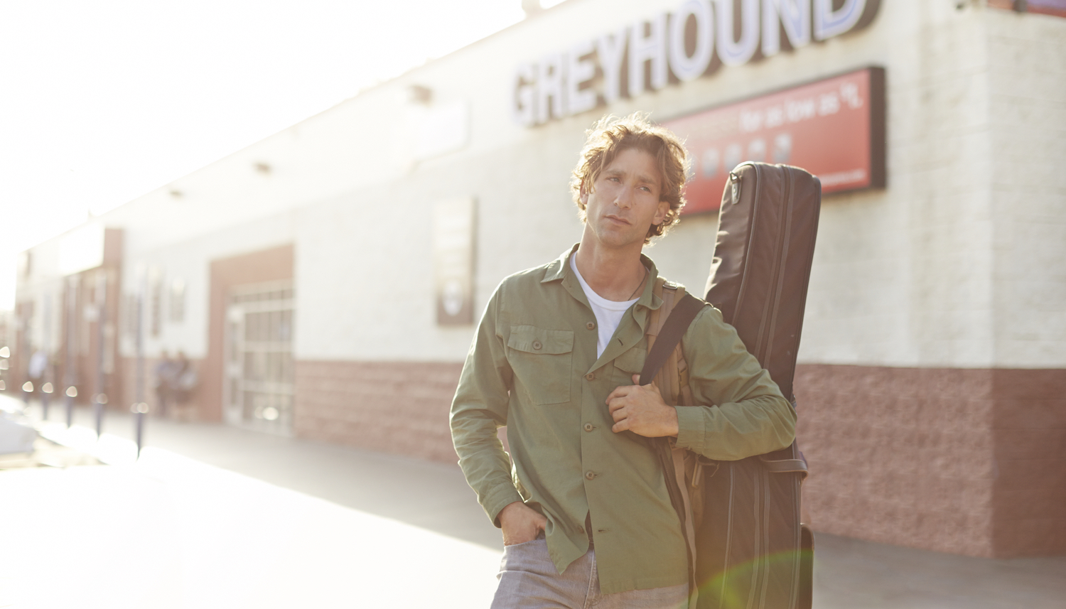 SONG PREMIERE: Doug Levitt Lends Poignant Lyricism and Soulful ...