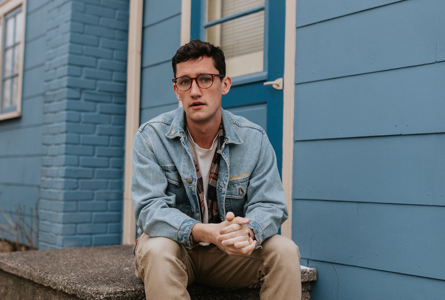 SONG PREMIERE: Ohly Keeps it Upbeat with Inspired Pop Rocker "R&P ...