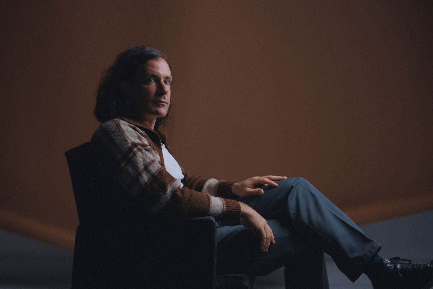 ALBUM PREMIERE: Slow Leaves Finds Magic in the Moment with Charming ...