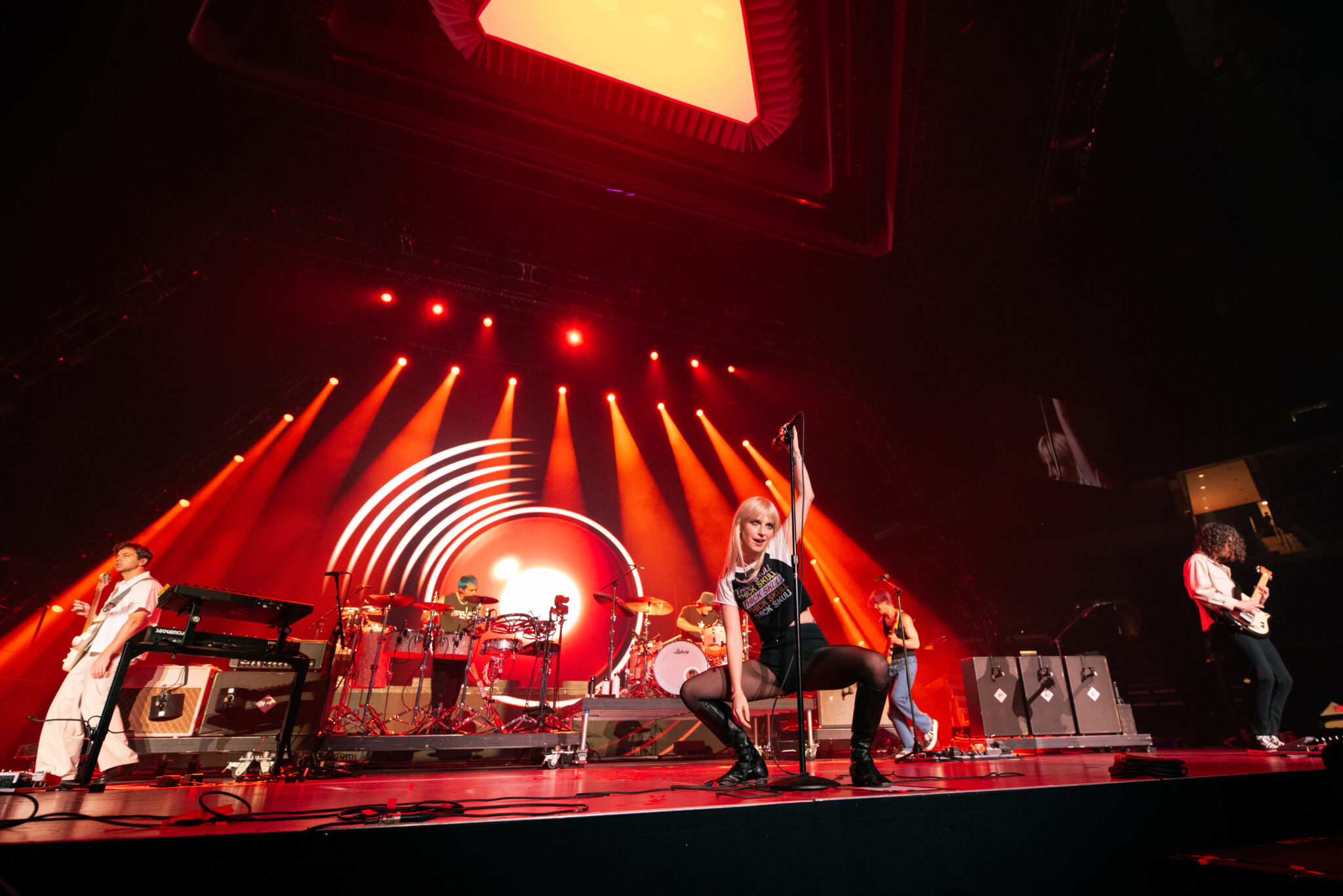 Paramore Holds Back Nothing During Fervid Performance At St. Louis ...