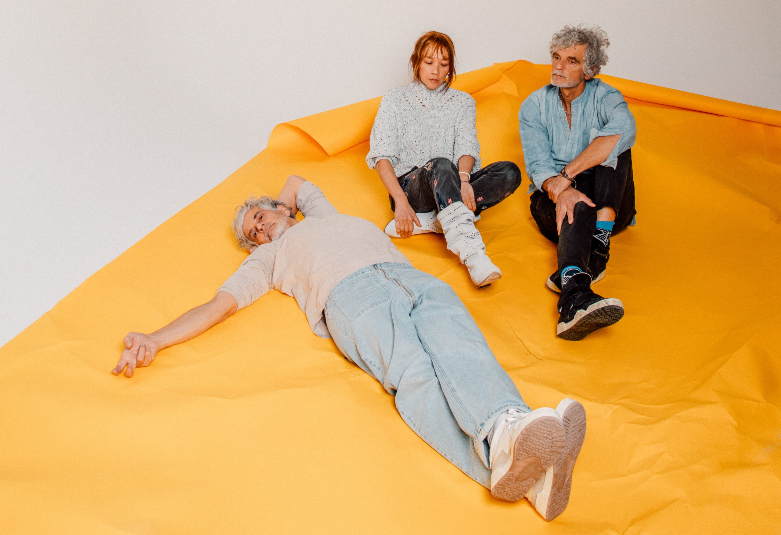 CAUSTIC COMMENTARY Blonde Redhead Noname PJ Western Mikaela Davis