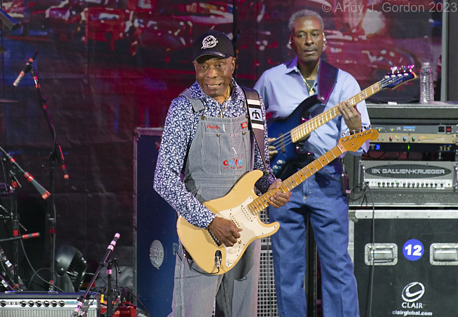 Buddy Guy & Christone "Kingfish" Ingram Keep The Blues Alive At ...