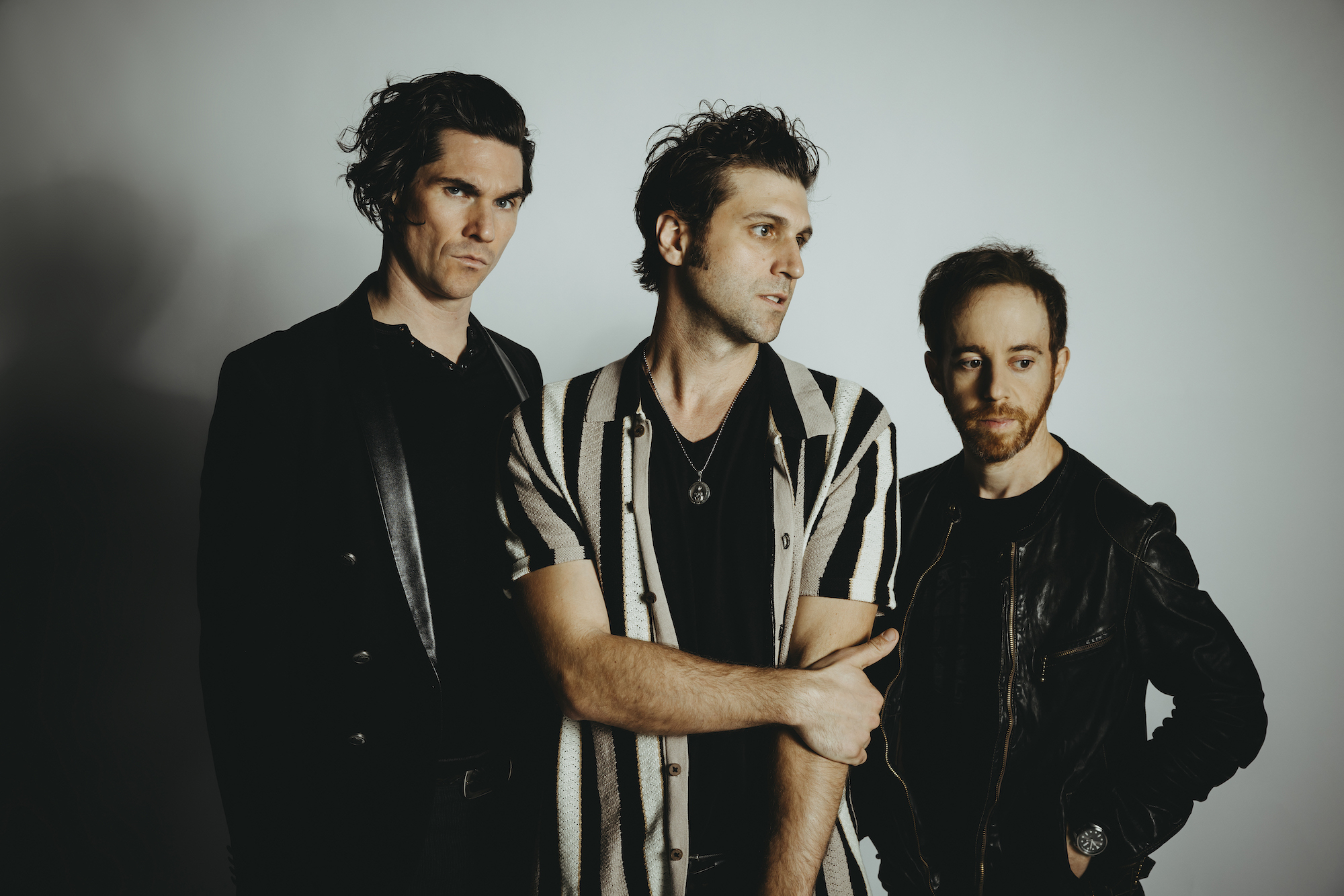 SONG PREMIERE: Radiator King Shines With Arena Rock Bravado On "Ghost ...