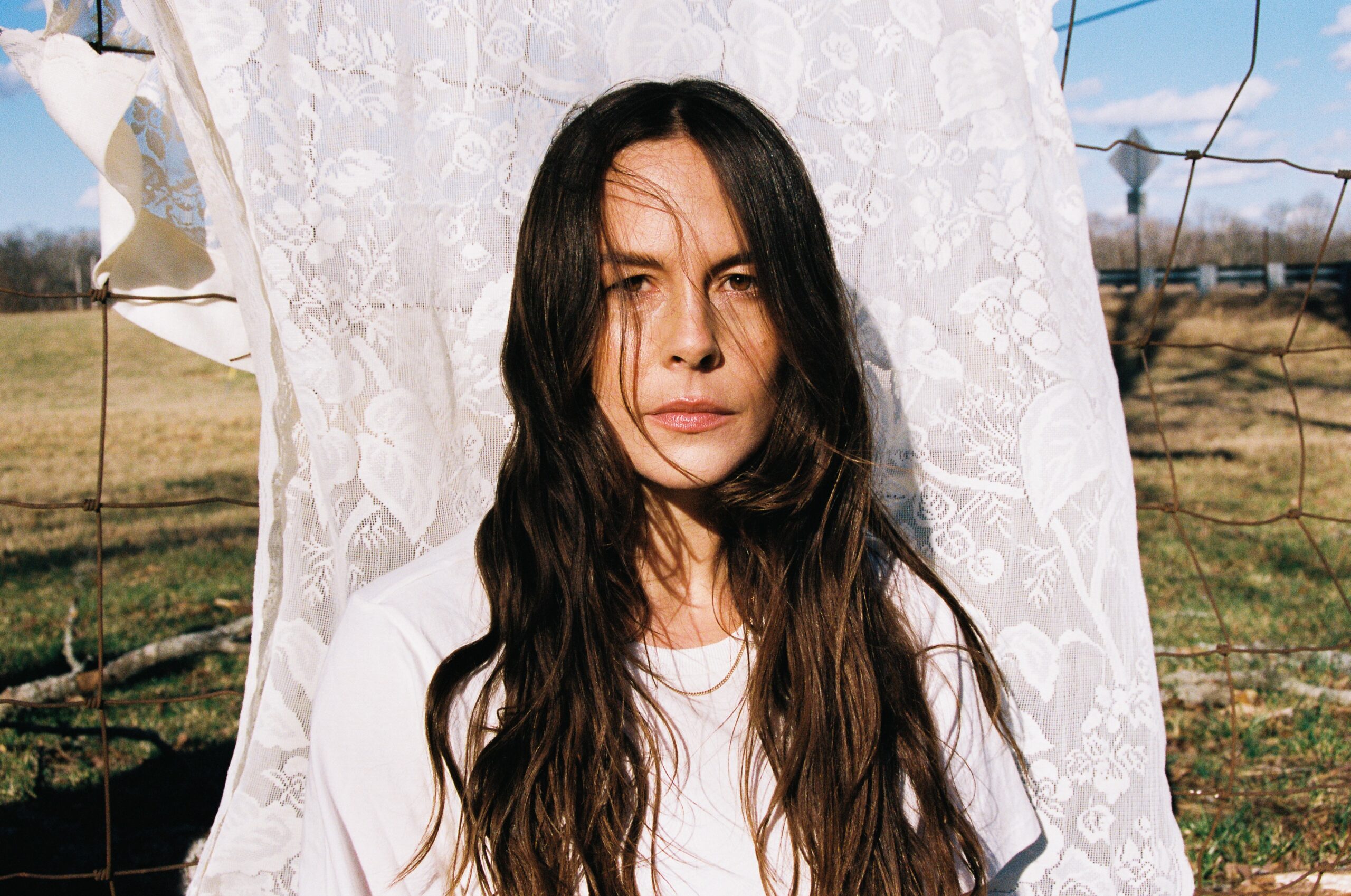 Madi Diaz Sets Moving Poetry To Acoustic Bliss On 'Weird Faith' (ALBUM ...