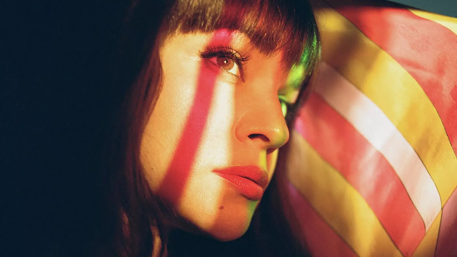 Norah Jones Proves Simple Is Best On Soulful 'Visions' (ALBUM REVIEW ...