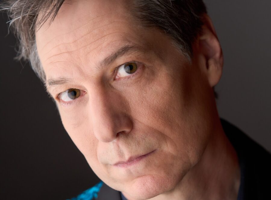 Roxy Gunn Rocks Vegas (INTERVIEW) - Glide Magazine