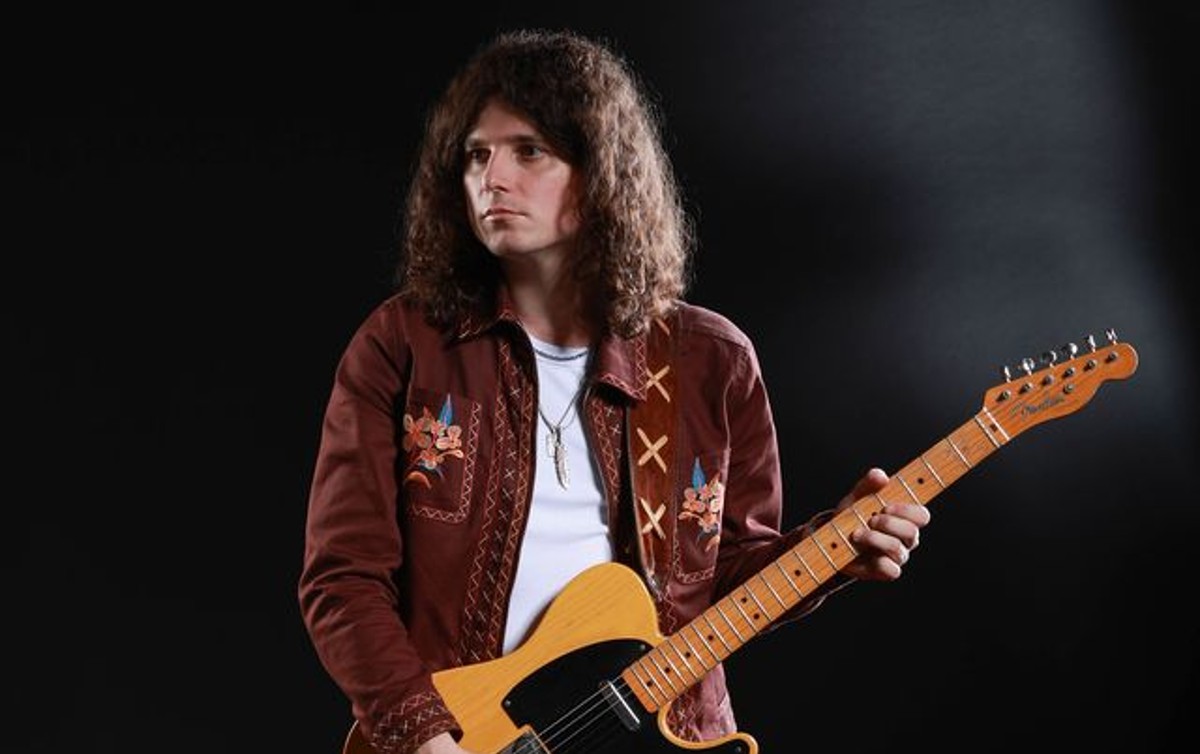 SONG PREMIERE: Hamish Anderson Drops Biting Guitar Acrobatics On "Late ...