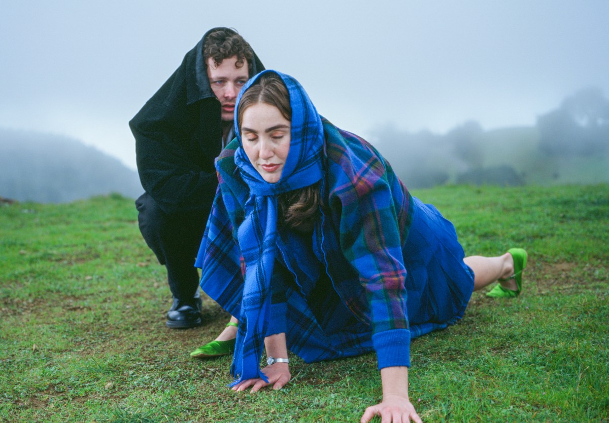 LISTEN: dog eyes Echo Kate Bush With Ethereal Ebbs & Flows On "moment ...