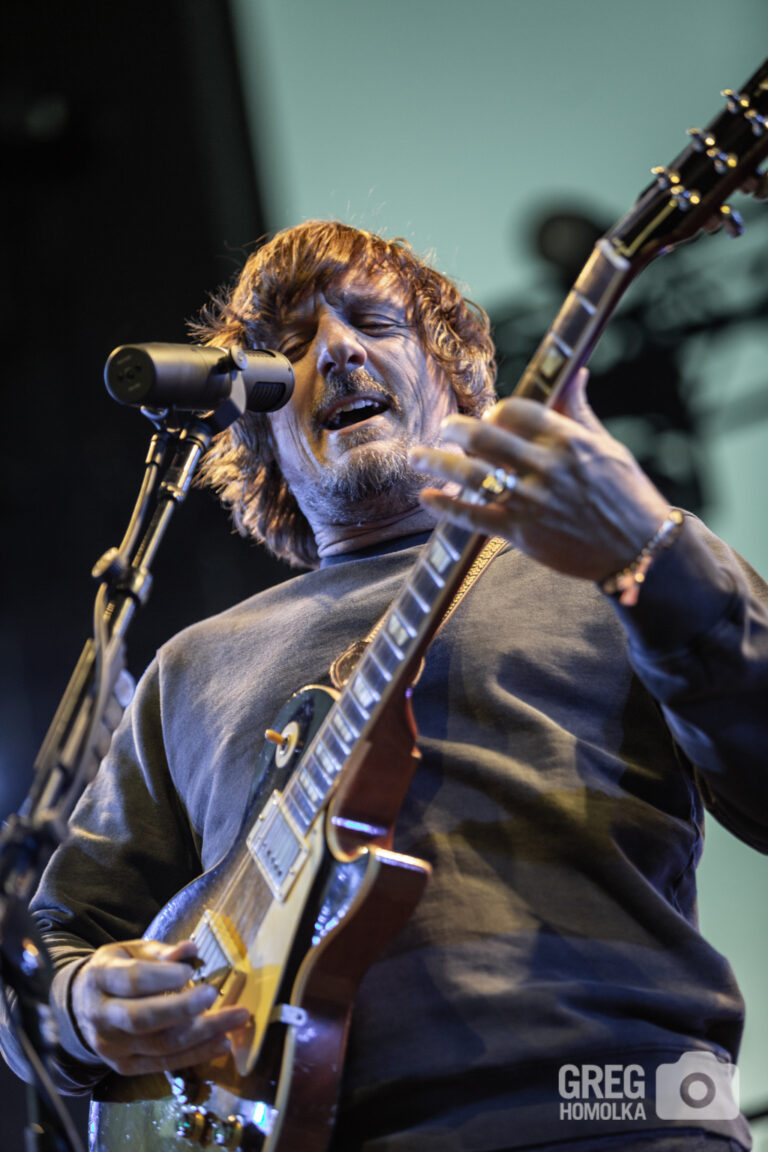 Sturgill Simpson aka Johnny Blue Skies Delivers Expansive Set, Covers ...