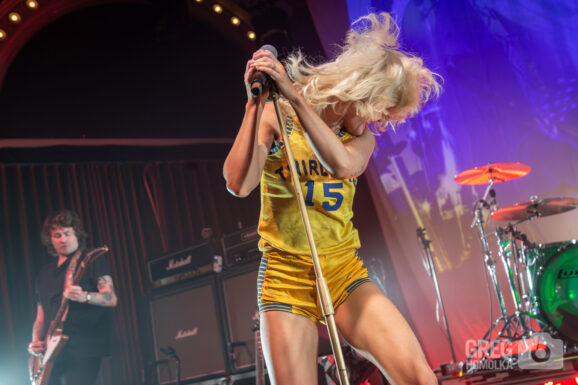 Amyl and the Sniffers Kick Off North American Tour with Ferocious Punk ...