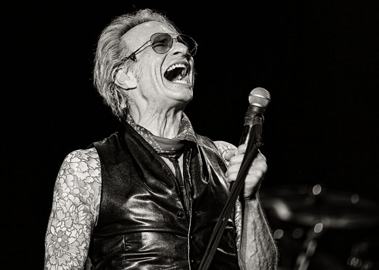 David Lee Roth Shines With Diamond Flared Hard Rock Charisma At Hampton ...