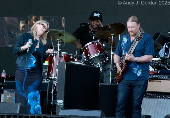 Eddie Vedder, Tedeschi Trucks Band, Green Day, Leon Bridges, Hozier ...