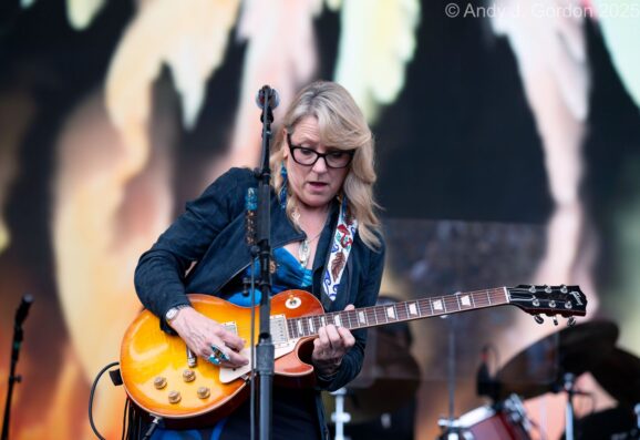 Eddie Vedder, Tedeschi Trucks Band, Green Day, Leon Bridges, Hozier ...